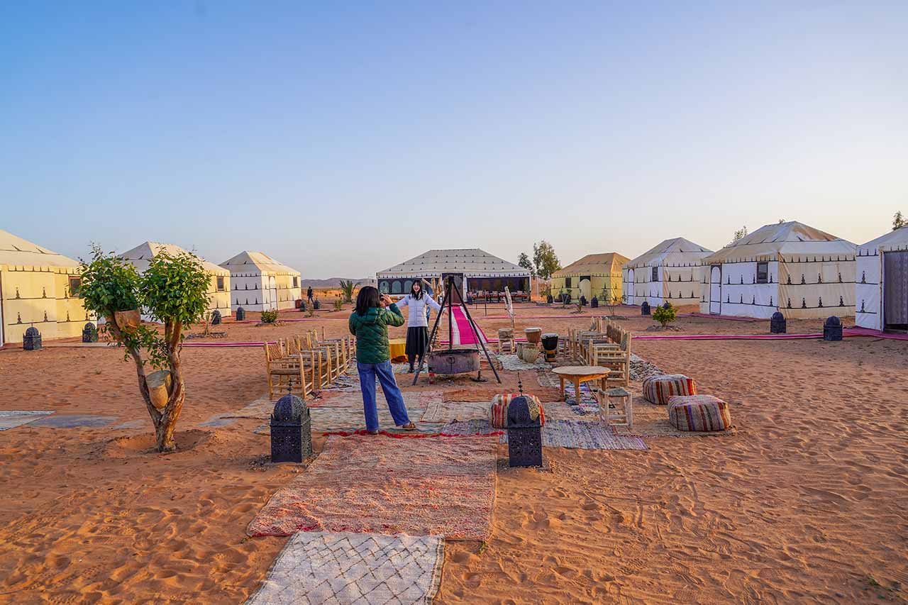 About Us - Sahara Magic Camp